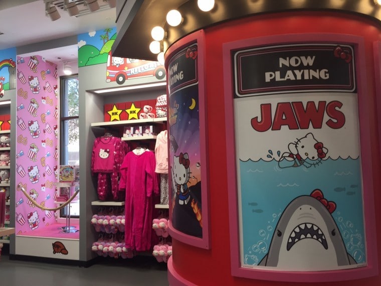 Hello Kitty store now open at Universal Orlando