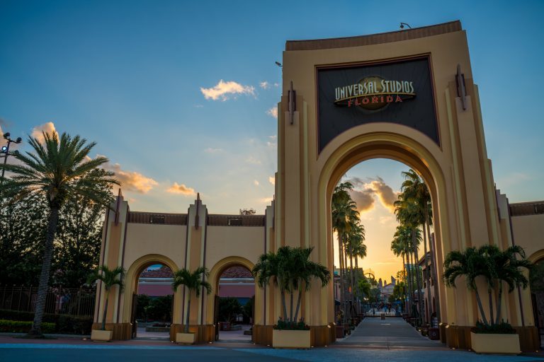 Complete Guide & History to Universal Studios Florida