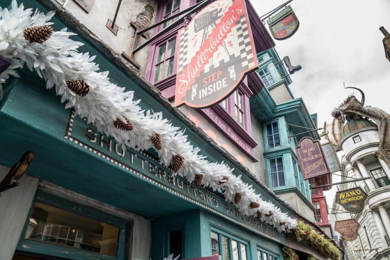 Our 6 favorite Diagon Alley decorations for a Harry Potter Christmas