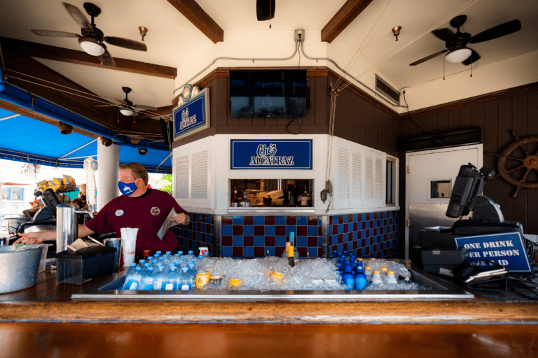 Chez Alcatraz (limited-service bar) at Universal Studios Florida ...