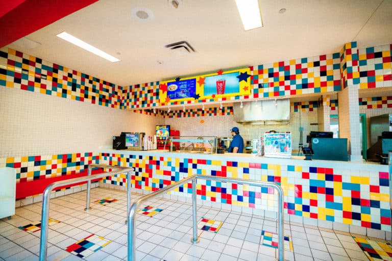 KidZone Pizza Company (quick-service) at Universal Studios Florida ...