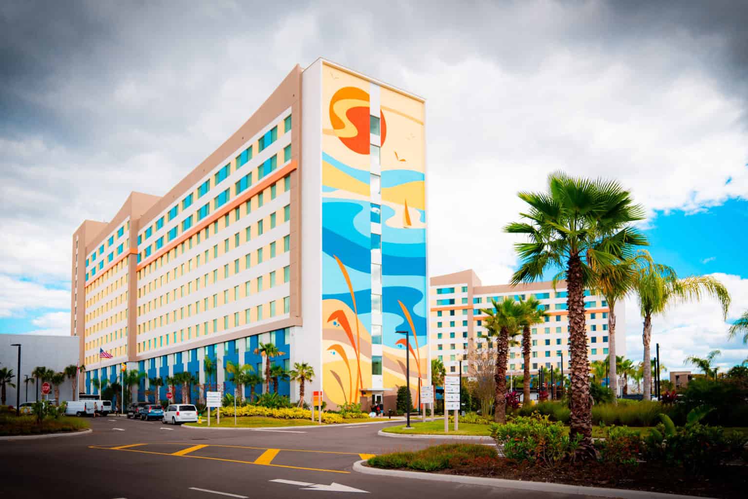 Universal Endless Summer Resort – Dockside Inn and Suites: Distance ...