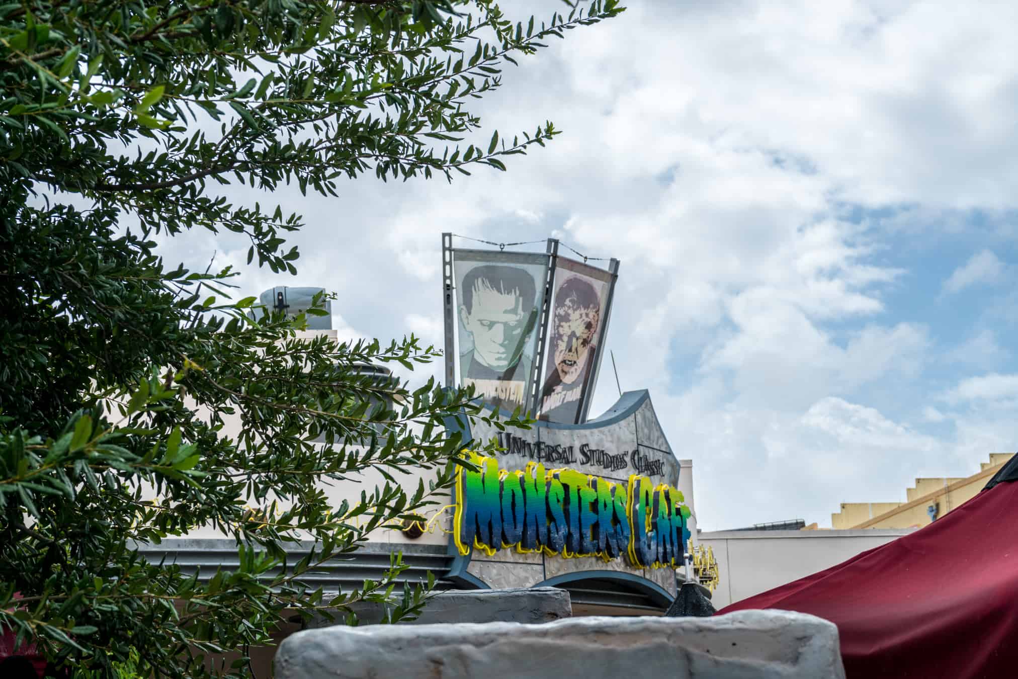 Universal Studios' Classic Monsters Cafe Has Closed