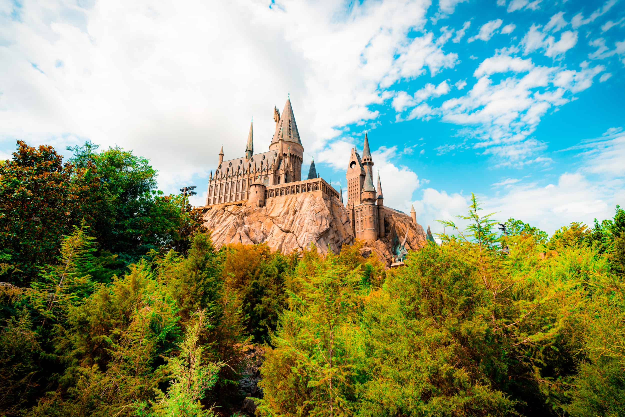 The Ultimate Gryffindor Guide to The Wizarding World of Harry Potter