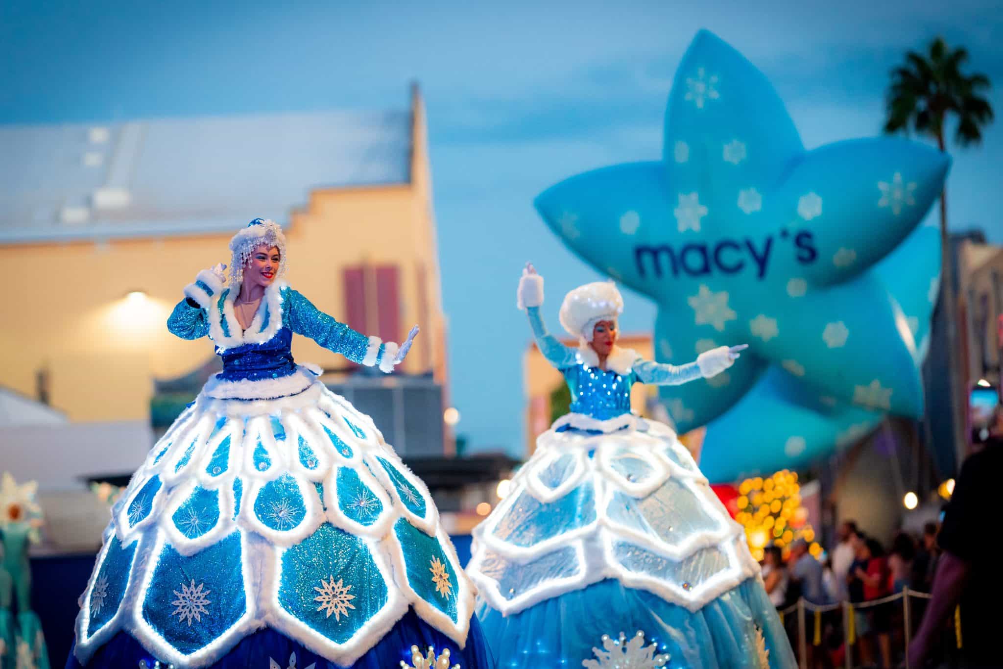 Universal's Holiday Parade Featuring Macy's - Visitor’s Guide & Insider ...