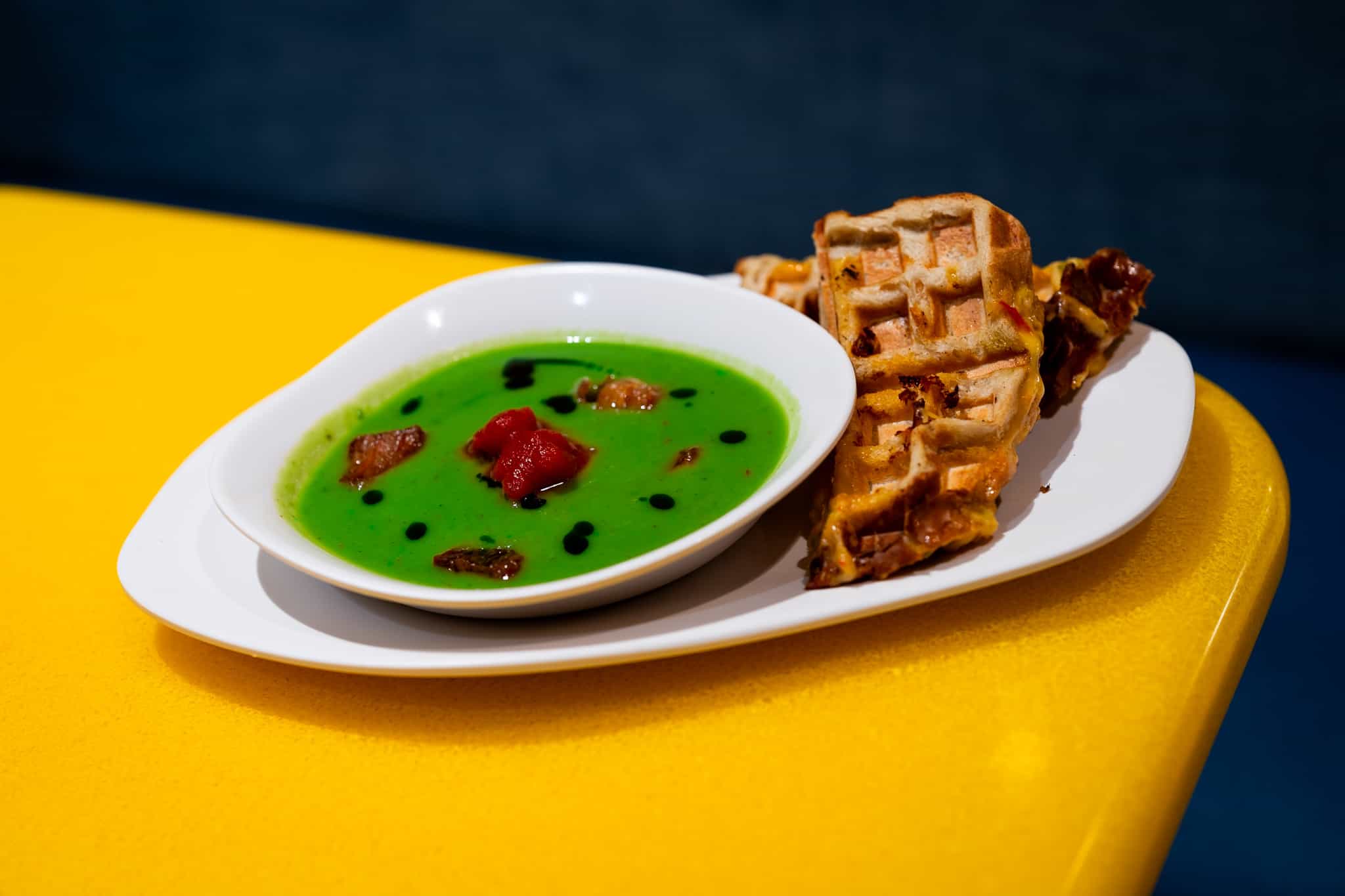 Illumination’s Minion Café (quick-service) at Universal Studios Florida ...