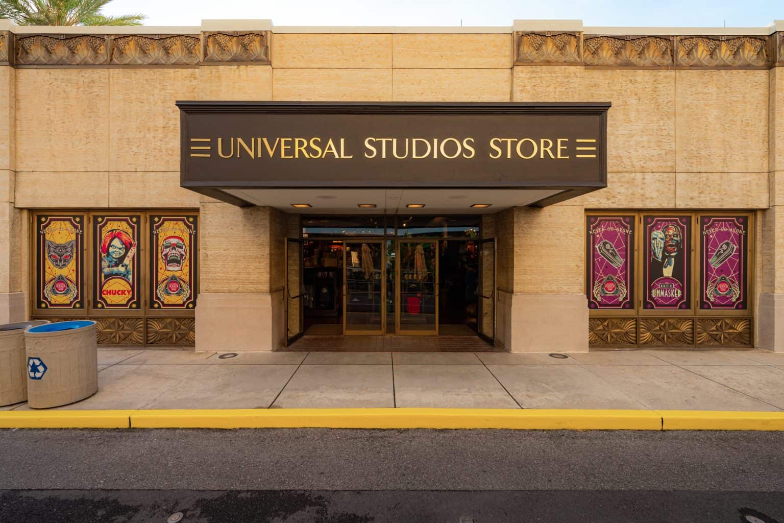 Shopping and Merchandise at Universal Orlando - Complete, Up-to-Date ...