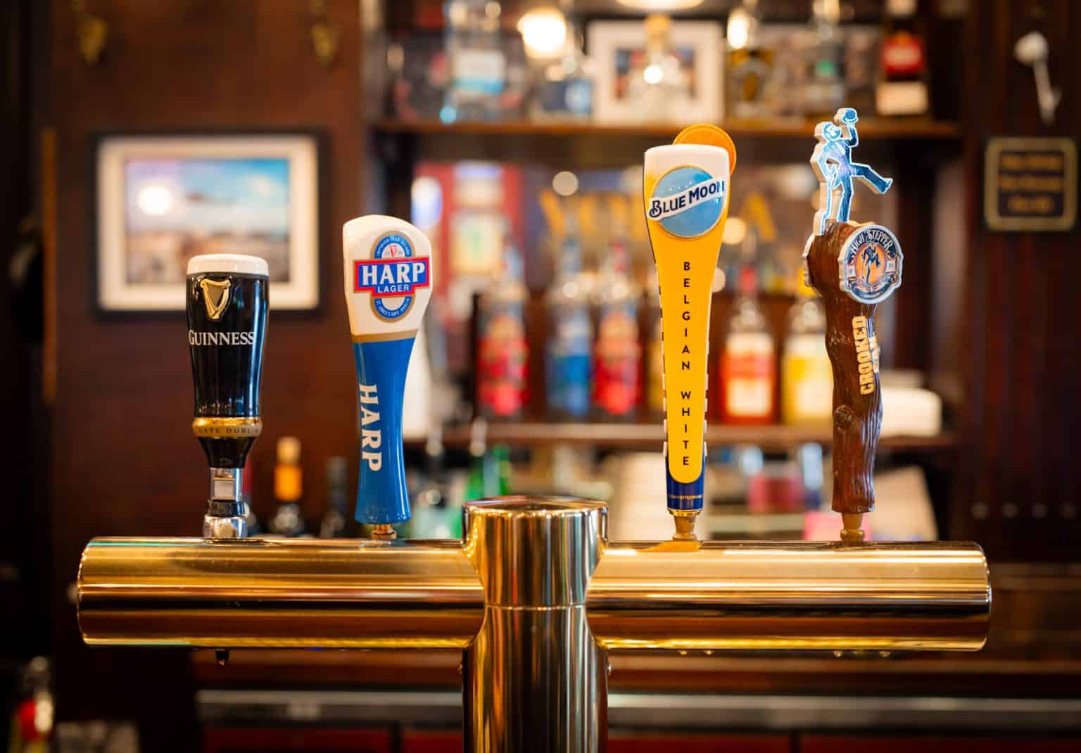 Ultimate Guide to the Top Bars at Universal Orlando Resort