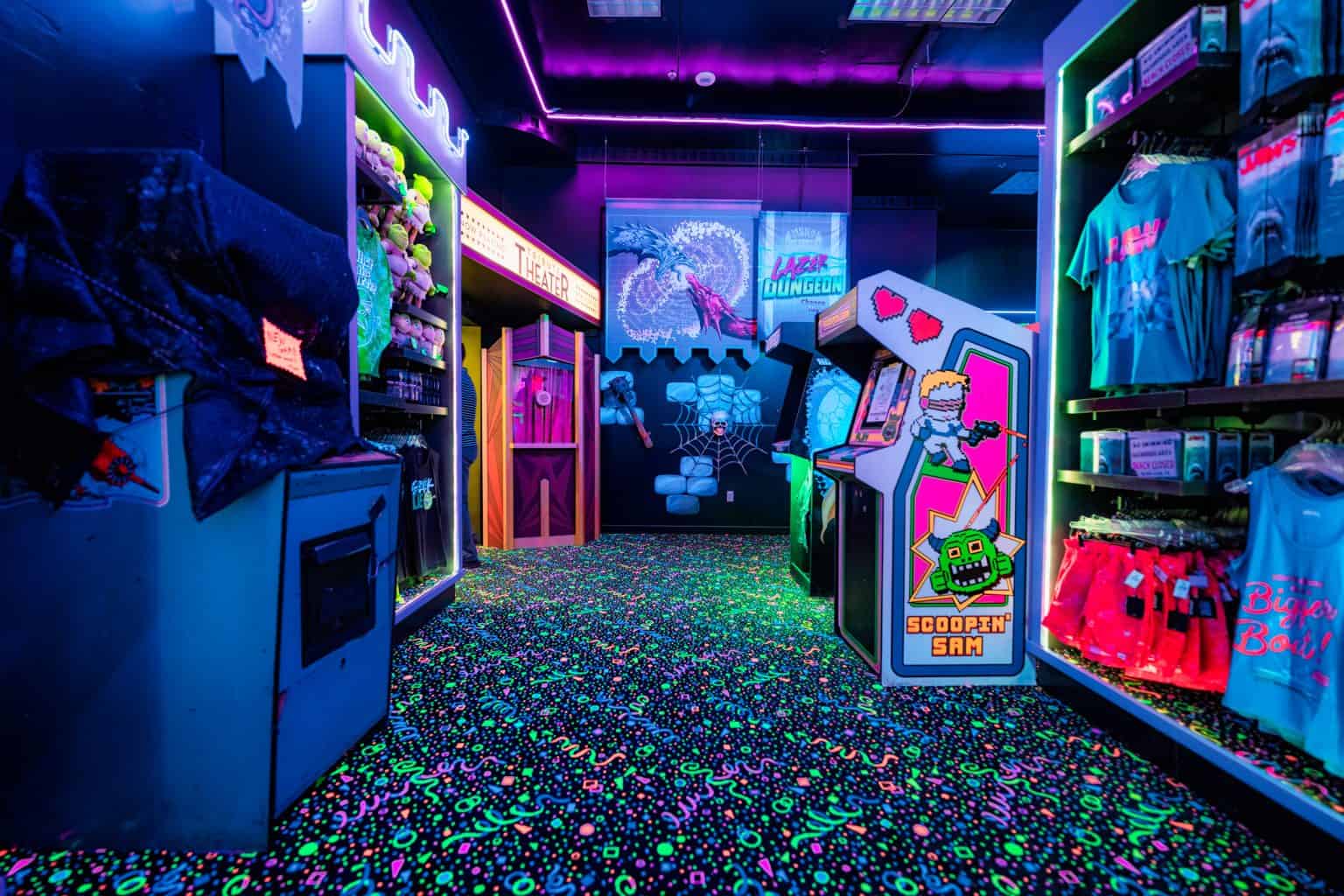 The Tribute Store Plaza at Universal Studios Florida: FIRST LOOK