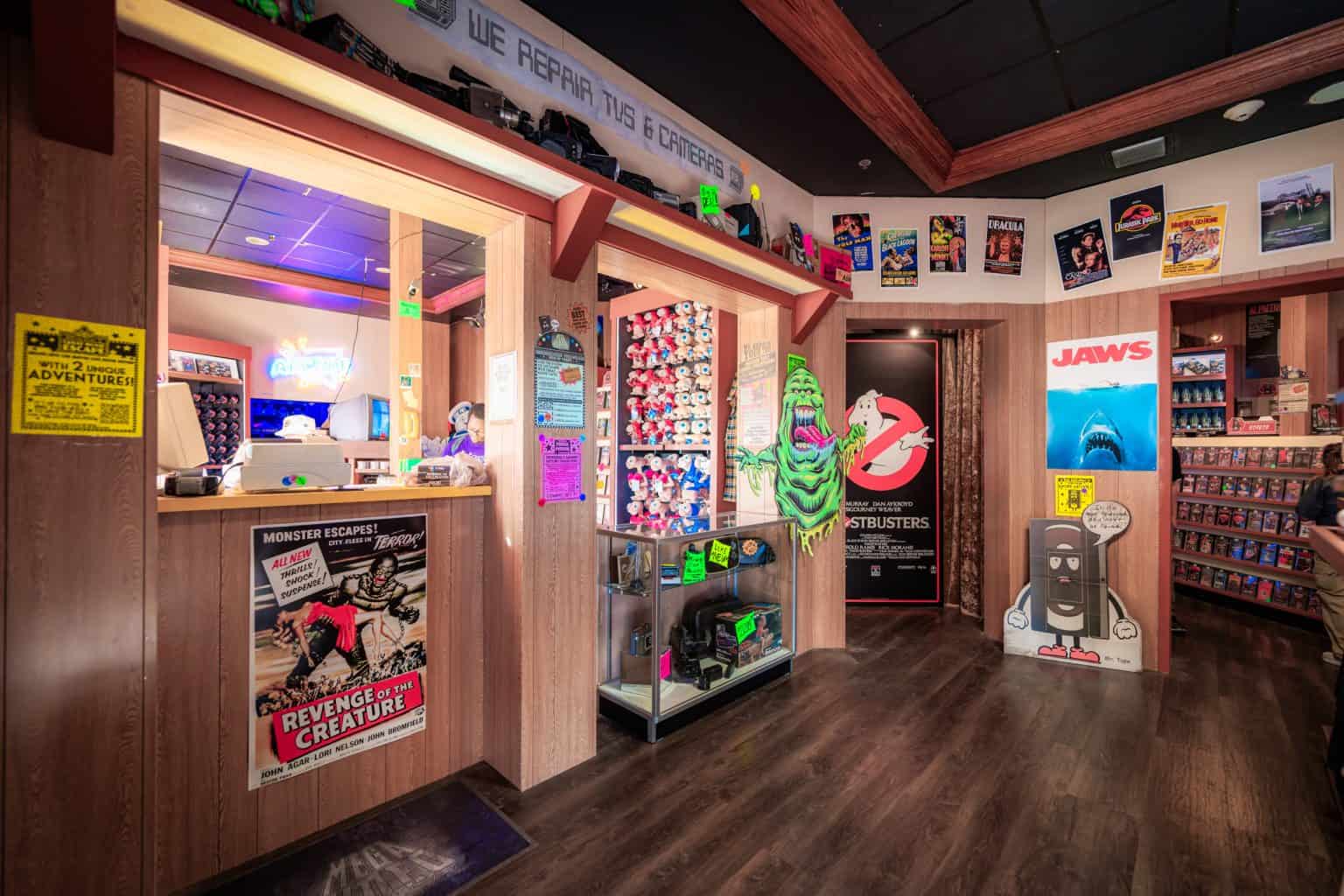 The Tribute Store Plaza at Universal Studios Florida: FIRST LOOK