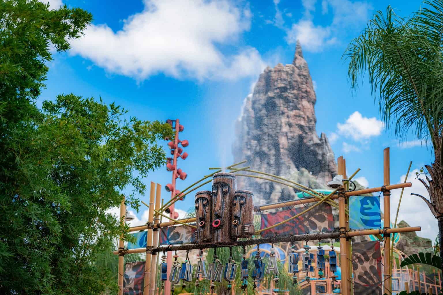 Visiting Volcano Bay with Kids - A Complete, Up-to-Date Guide | Orlando ...