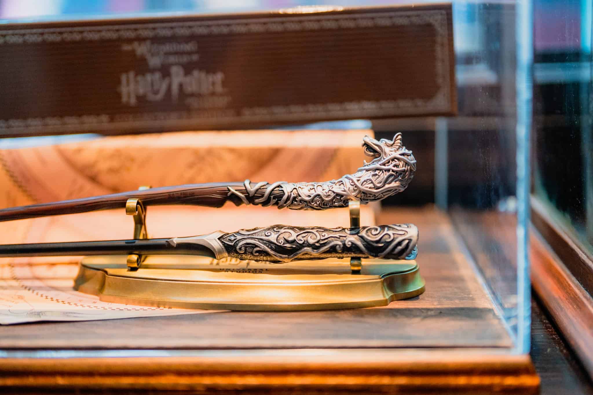 Interactive wands & spell-casting in the Wizarding World - complete guide