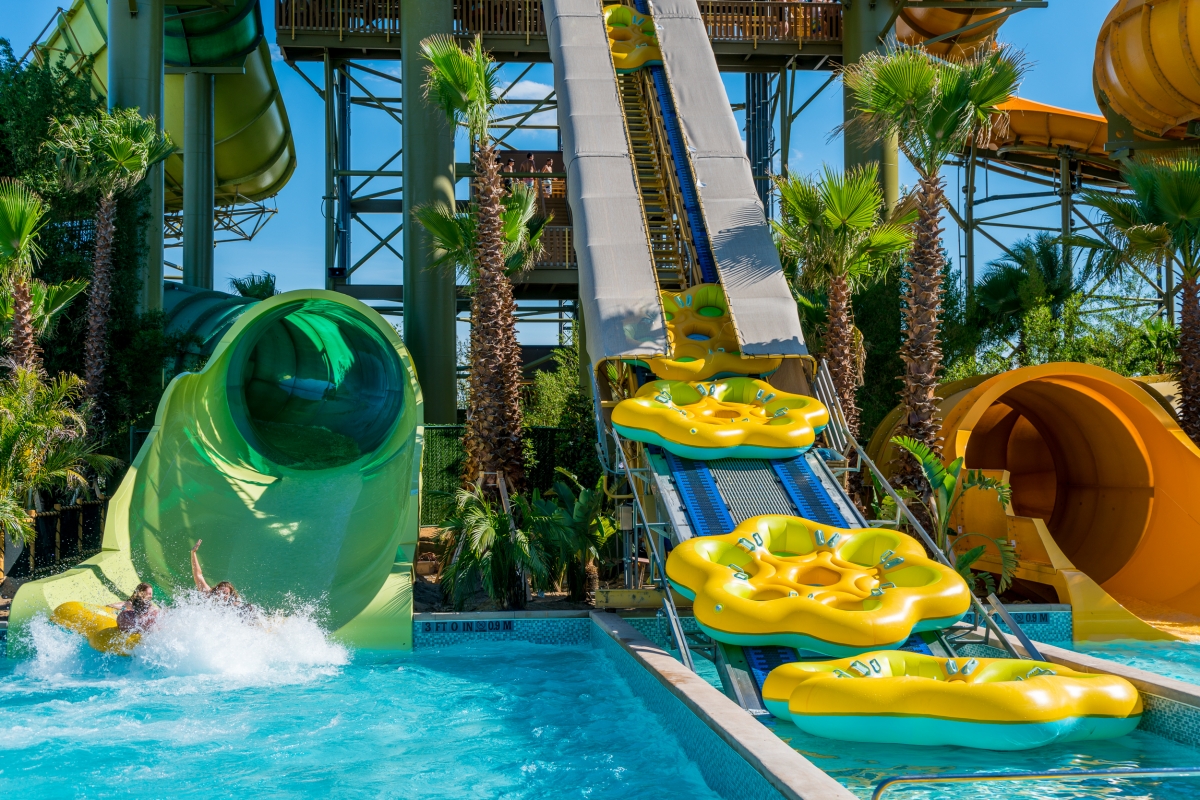 Maku Puihi Round Raft Rides at Universal's Volcano Bay - Orlando Informer