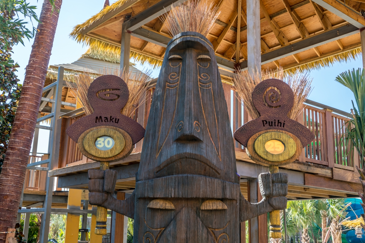 Maku Puihi Round Raft Rides at Universal's Volcano Bay - Orlando Informer