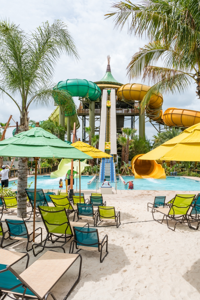 Maku Puihi Round Raft Rides at Universal's Volcano Bay - Orlando Informer