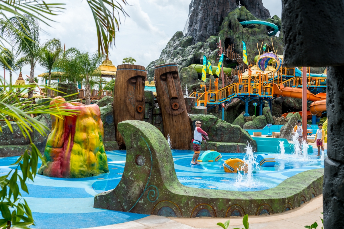 Runamukka and Tot Tiki Reefs at Universal's Volcano Bay - Orlando Informer